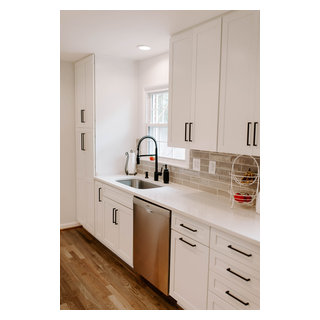 Lyndale in Dove White - KraftMaid - Modern - DC Metro - by Mid South ...
