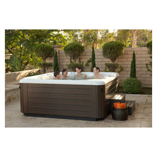Hot Spring Spa Highlife Envoy® NXT 5 Person Hot Tub - Patio - San Diego ...