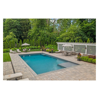 Hartford, CT Rectangular Pool with Landscaper EA Quinn - Modern - Pool ...