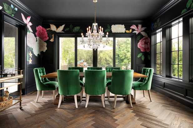 20 Dining Rooms With Chic Chandeliers and Pendant Lights