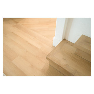 Soho Base | Modin Rigid LVP Collection in Scandinavian Customer Space ...