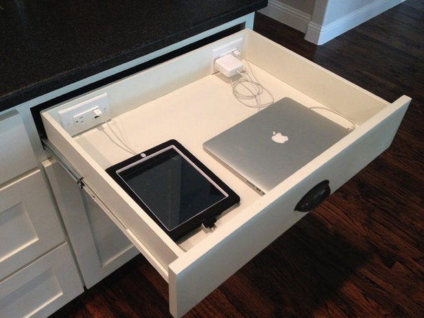 10 Amazing Kitchen Drawer Designs
