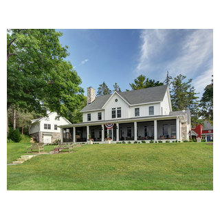 The Hidden Pearl - Farmhouse - Milwaukee - by Colby Construction | Houzz