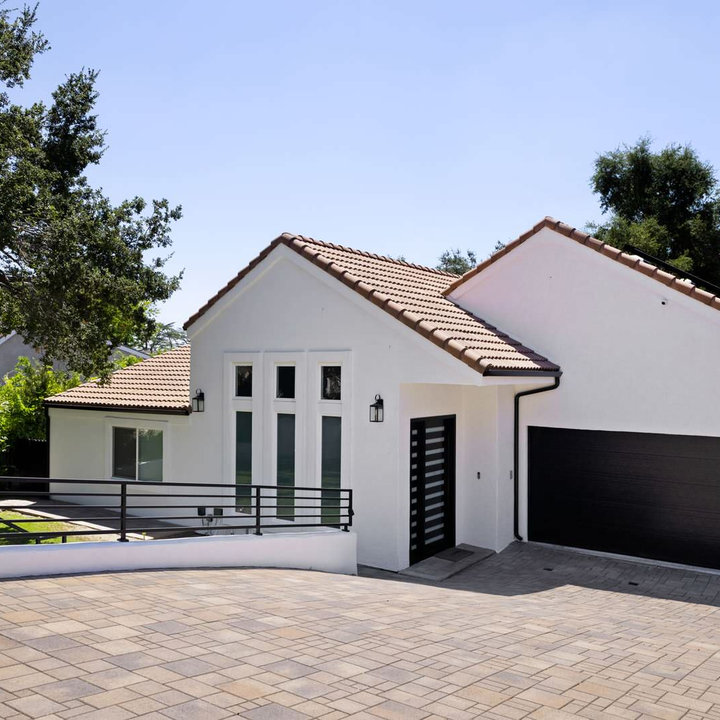 75 Most Popular 75 Beautiful White Render House Exterior Ideas and ...