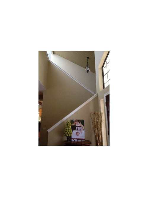 2 story gallery wall??? Pics and measurements inside!