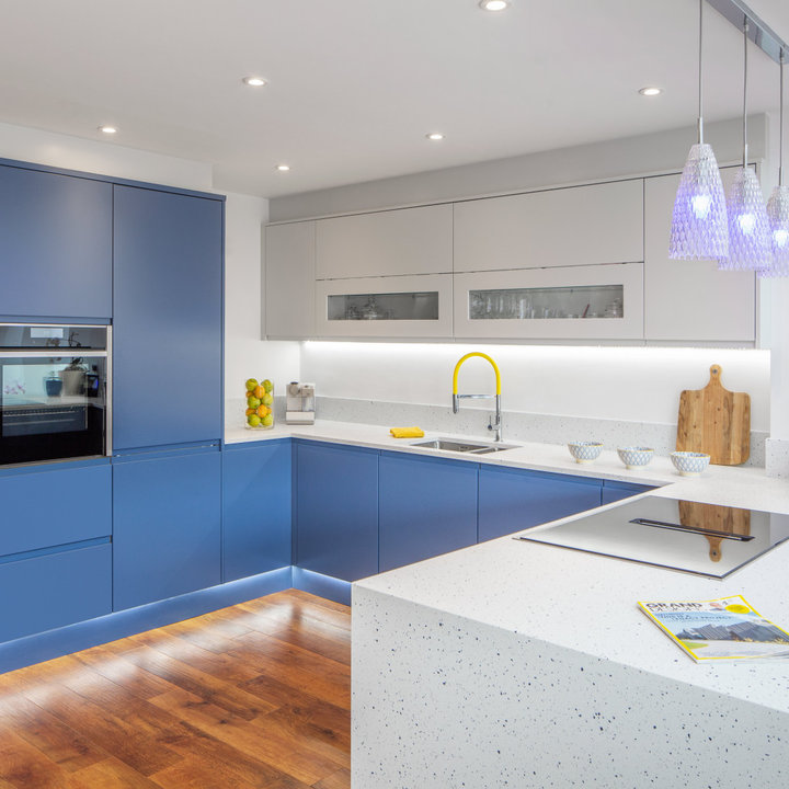 75 Beautiful Medium Sized Kitchen Ideas and Designs - November 2024 ...