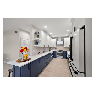 Showplace Framed Parkside Kitchen in White Dove & Naval - Beach Style ...