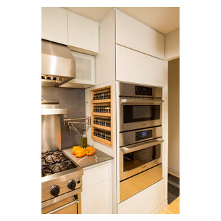 EXPANDING KITCHEN BEYOUND IT'S FOUR WALLS / Architecture - Interior ...