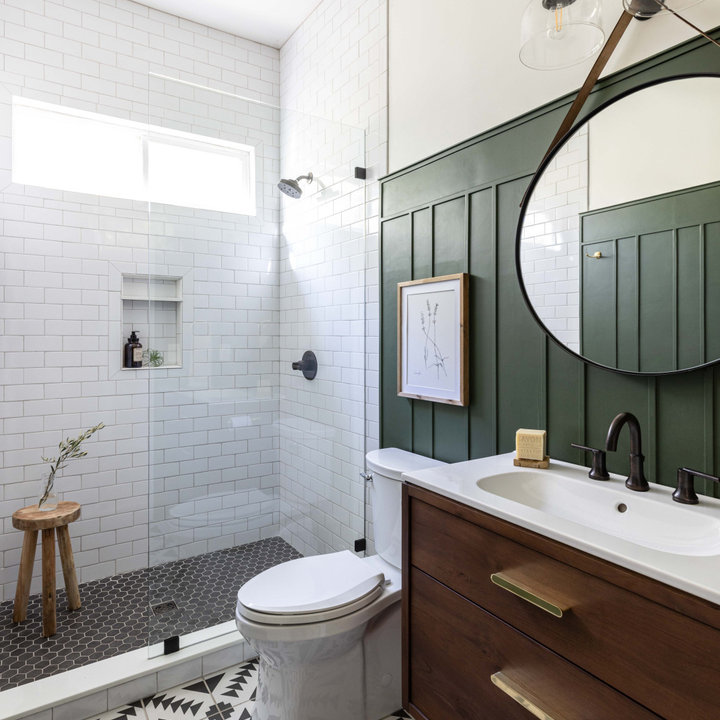 75 Beautiful Bathroom with a Dado Rail Ideas and Designs - January 2026 ...