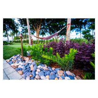 INVERNESS RD - Traditional - Landscape - Miami - by LunnScape | Houzz