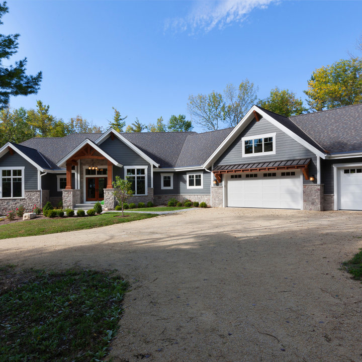 Cross Gabled Roof - Photos & Ideas | Houzz
