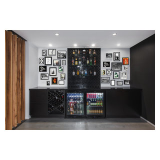 Black Modern Bar Unit - Modern - Home Bar - Melbourne - by AKL ...