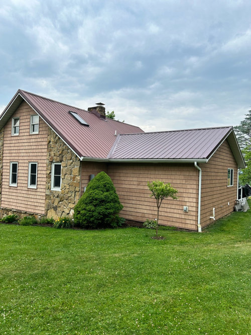 siding to match a maroon metal roof