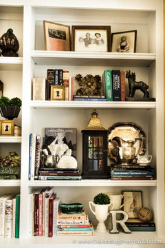 Advice for framing pictures in bookcase please | Houzz Forum
