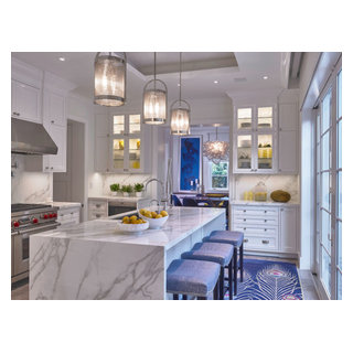 Hibiscus Island - Tropical - Kitchen - Miami - by WECSELMAN DESIGN | Houzz