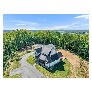 Modern Farmhouse Masterpiece with Panoramic Hilltop Views – Middle ...
