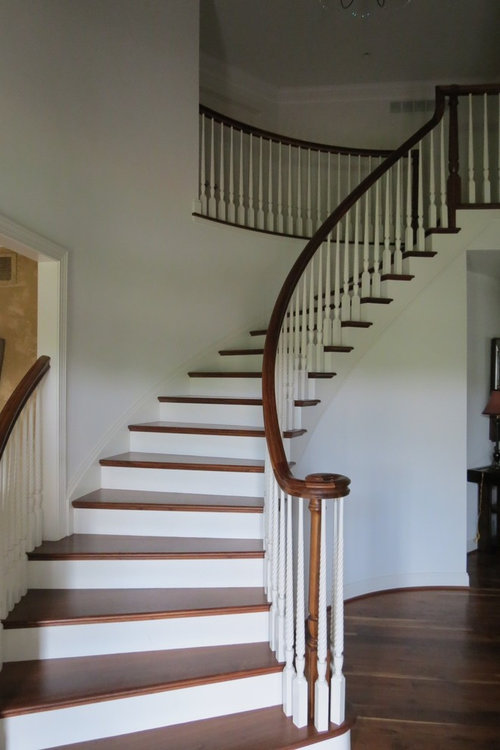 Foyer trim