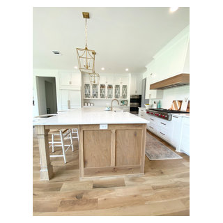 Parker House - Scandinavian - Kitchen - Dallas - by Monika Ross | Houzz