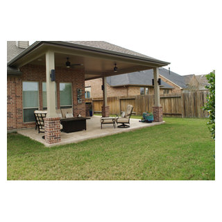 Simple Patio Cover Designs - Houston - by TCP Custom Outdoor Living | Houzz