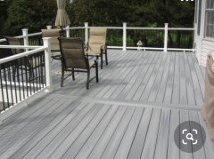 deck color for light gray house