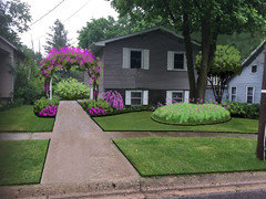 What do you suggest? House sideways on lot, "Front" door on side.