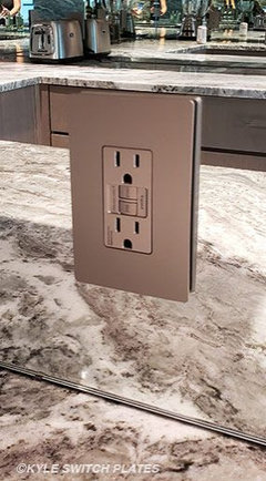 Mirror options for an outlet in the center of wall above vanity | Houzz ...