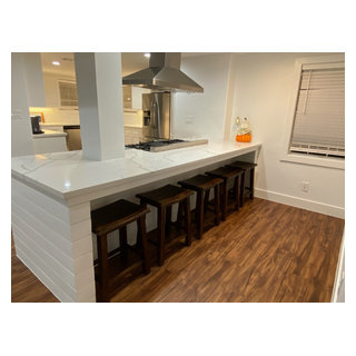 Interior Reno - Kitchen - Houston - by Amoraz Custom Builders, LLC | Houzz