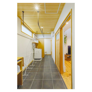 ランドリールーム - Japanese - Powder Room - Kyoto - by 健康住宅 そよかぜの家（株式会社ブリーズ ...