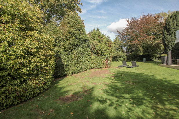 Yard of the Week: Flowing Garden Beds and an Entertaining Space