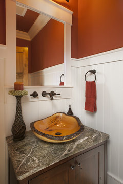 bathroom: BANJO style countertop: are you kidding me?