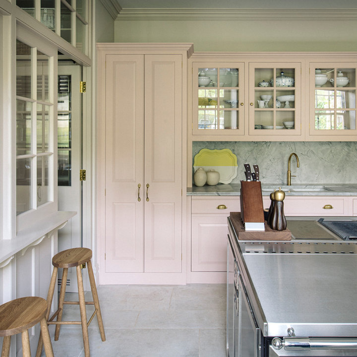 75 Kitchen with Pink Cabinets Ideas You'll Love - February, 2026 | Houzz
