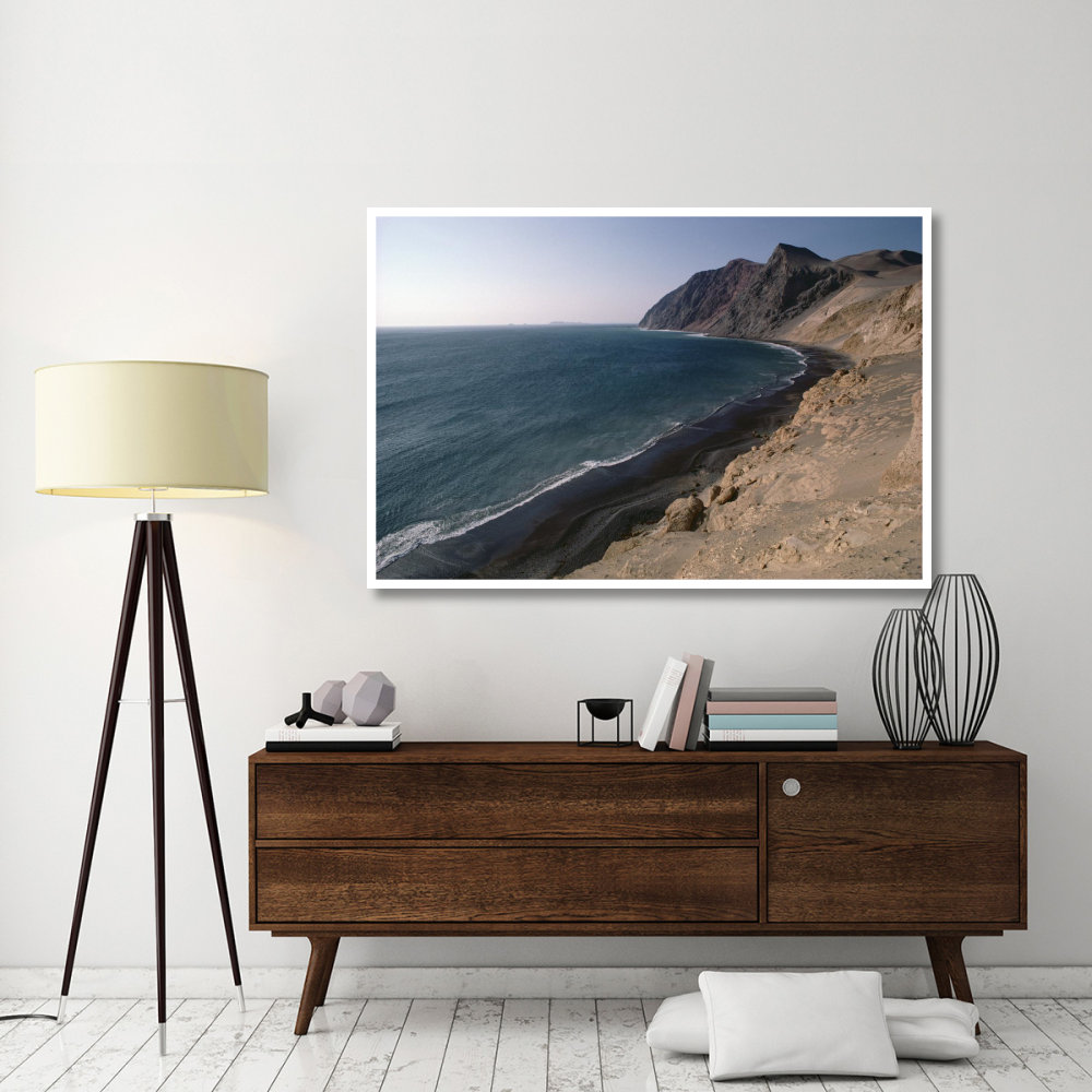 Atacama Desert, Sea Cliffs And Pacific Ocean, Paracas Peninsula, Peru ...