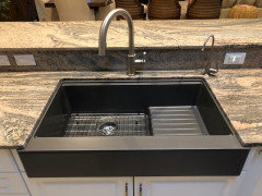 Caulking around apron or farmhouse sink?