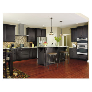 Kitchen Cabinetry - Kitchen - Other - by Thomas Home Center | Houzz