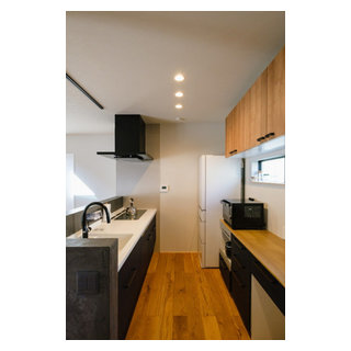 コの字型の吹き抜けのある家 - Kitchen - Other - by OKAMURA工房株式会社 | Houzz