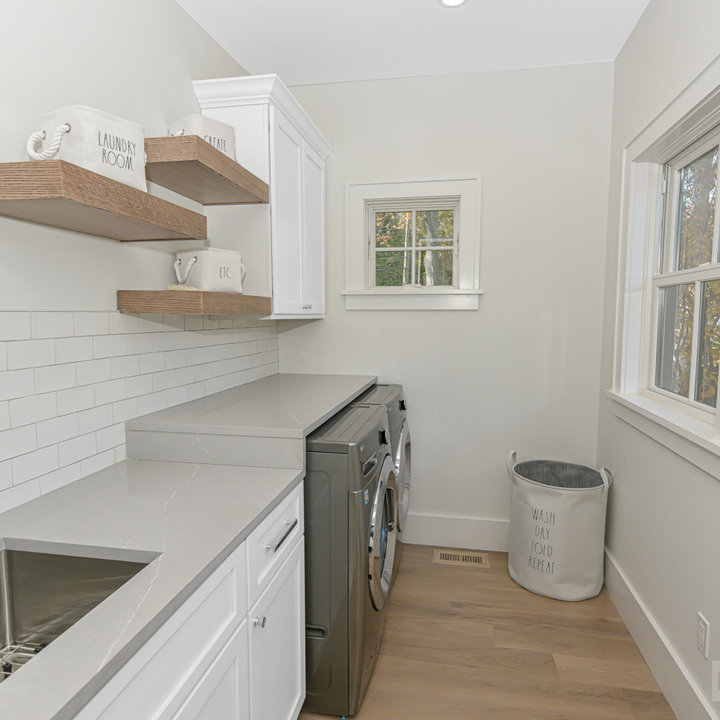 75 Beautiful Laundry Room with Subway Tile Splashback Ideas & Designs ...