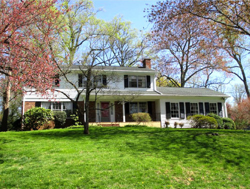 Facade update on a 1960's Colonial | Houzz Forum