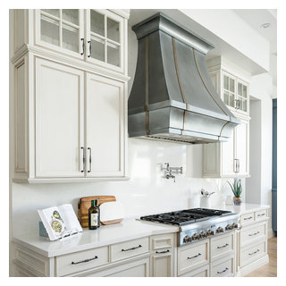 Marin Court - Kitchen - Phoenix - by Alisha Taylor Interiors | Houzz