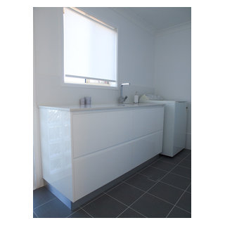 White Gloss polyurethane Shadowline Laundry cabinet with Shadowline ...