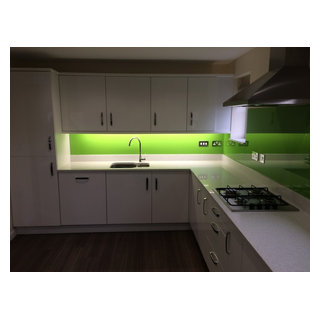 Dulux Kiwi Burst No 1 Glass Splashback - Kitchen - Cheshire - by Pro ...
