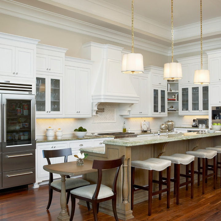 75 Beautiful Kitchen with Green Benchtop Ideas & Designs - May 2024 ...