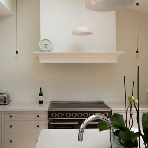Boxing in a chimney extractor hood for range | Houzz UK