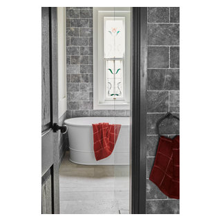 Hanley Villa - Traditional - Bathroom - Sydney - by Studio aem | Houzz