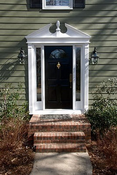 How to add symmetry to colonial exterior