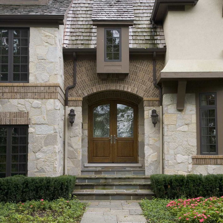 75 Beautiful Exterior with a Hip Roof Ideas & Designs - July 2025 ...