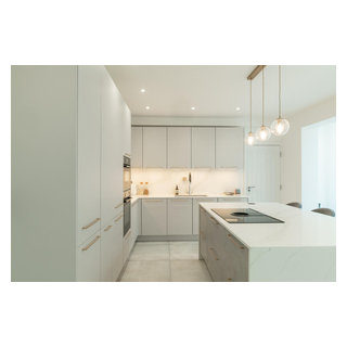Lake Rise, RM1 - Modern - Kitchen - London - by Premium German Kitchens ...