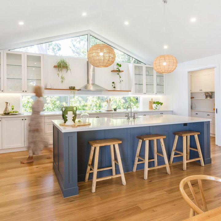 75 Beautiful Beach Style Kitchen Ideas & Designs - January 2026 | Houzz AU