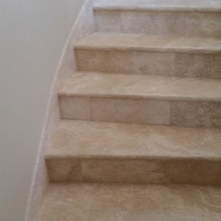 75 Beautiful Traditional Staircase With Travertine Risers Pictures ...