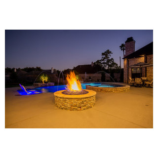 Modern Total Backyard Solution - Contemporary - Pool - Houston - by ...