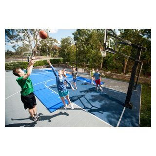 Backyard Basketball Court - New York - by SportProsUSA, Inc. | Houzz
